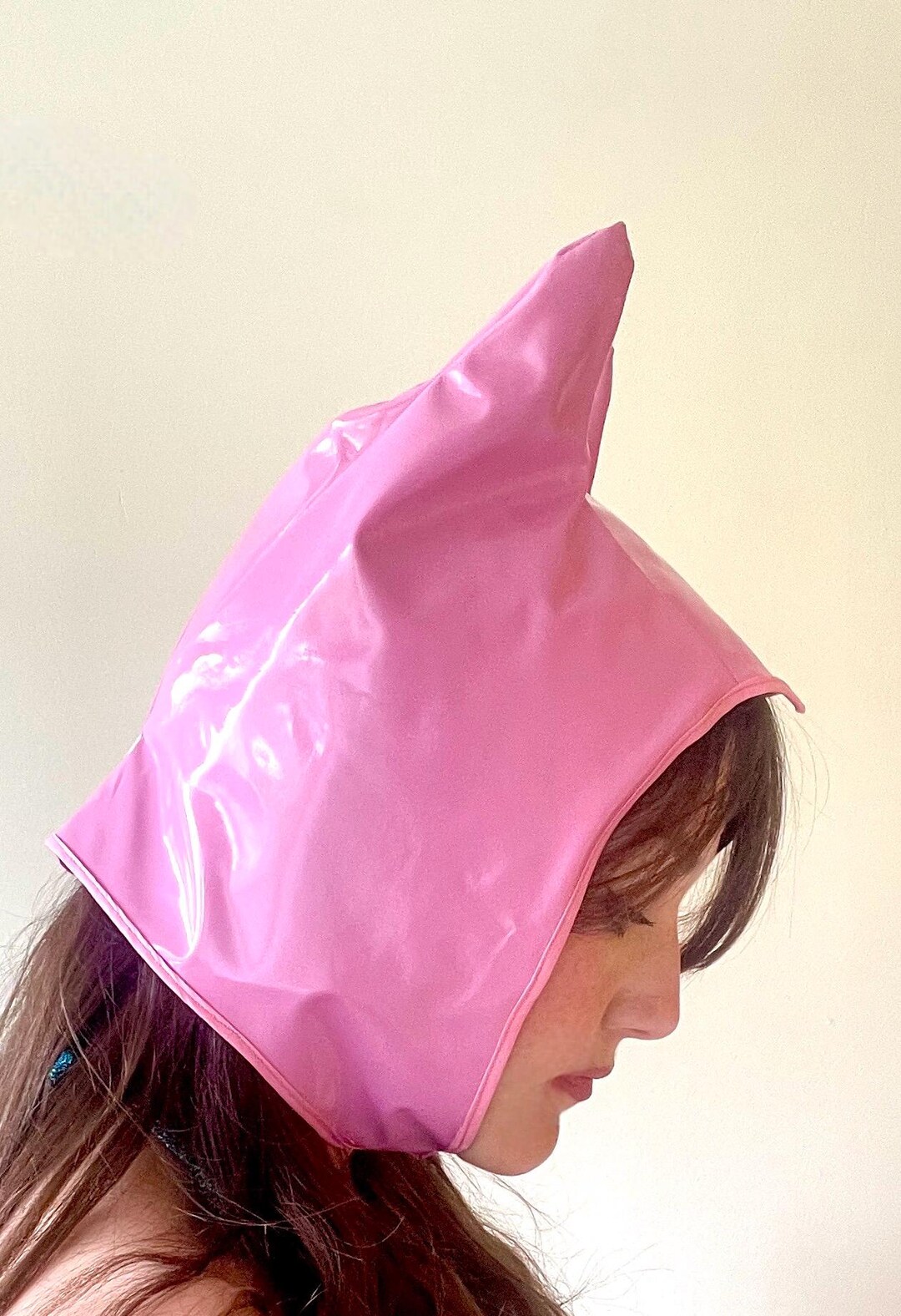 ANIMORPH Waterproof Reversible Bonnet With Poppers and Ties: Helmet ...