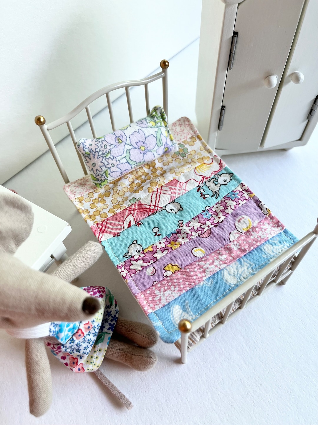 Maileg Quilt Small, 1:12 Scale, Maileg Mice Furniture, Modern Dollhouse ...