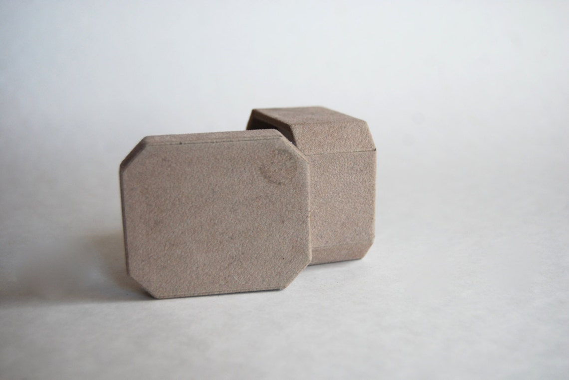 Retro Ring Box - Etsy