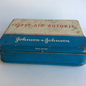 Vintage Johnson & Johnson First Aid Autokit - Etsy