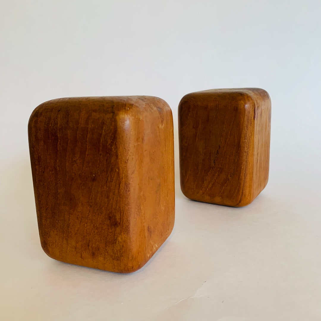 Vintage Mid Century Square Block Wood Salt and Pepper Shakers - Etsy