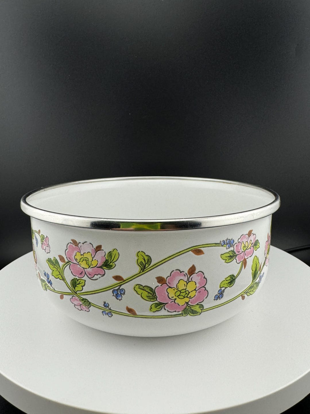 Vintage Kobe Kitchen Enamelware Bowl - Etsy