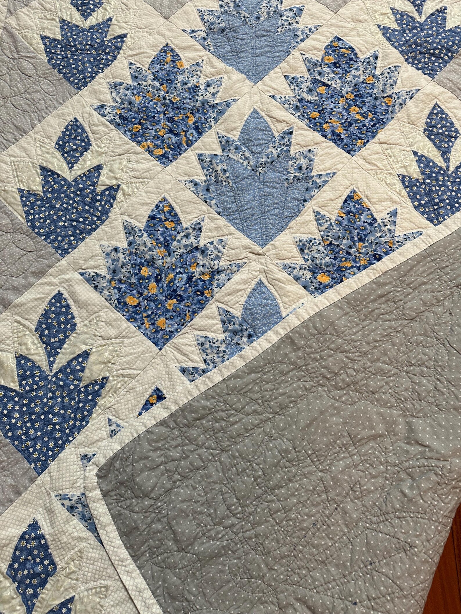 Cleopatra Fan Quilt // Gray W Light Blue // Throw // 47x64 // Machine ...