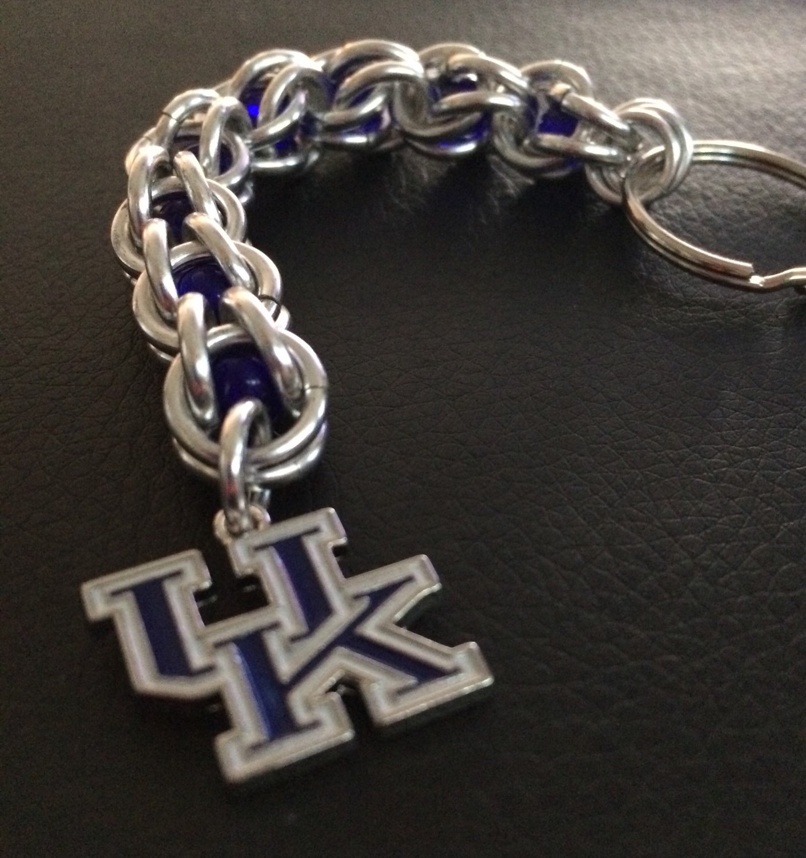 University of Kentucky Wildcat Chainmaille Keychain-made to - Etsy