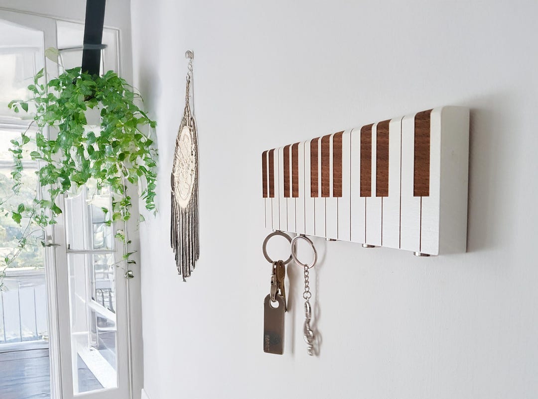 Pianist Gifts, Piano Key Holder, Ideal Piano Lover Gift for a Musician ...