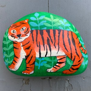 Tiger Painted Rock Paperweight - Etsy