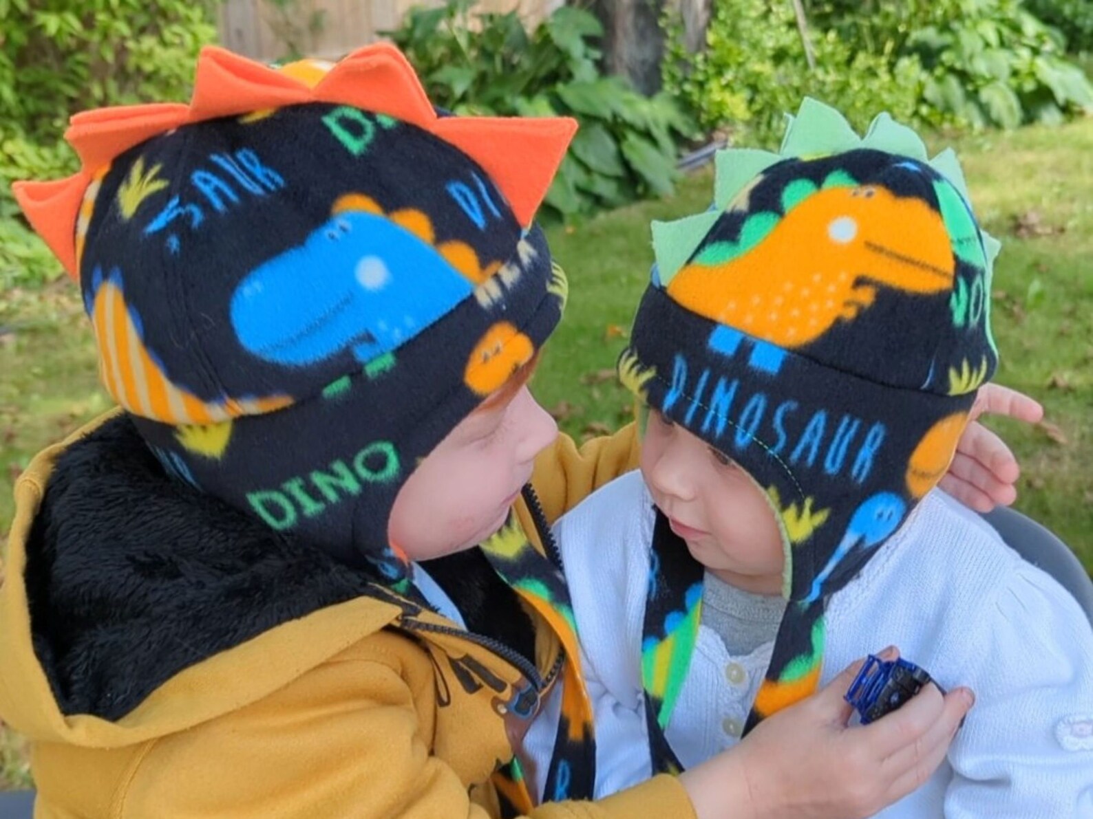 Adorable Kid's Fleece Stroller Hat Sewing Pattern and Instructions ...