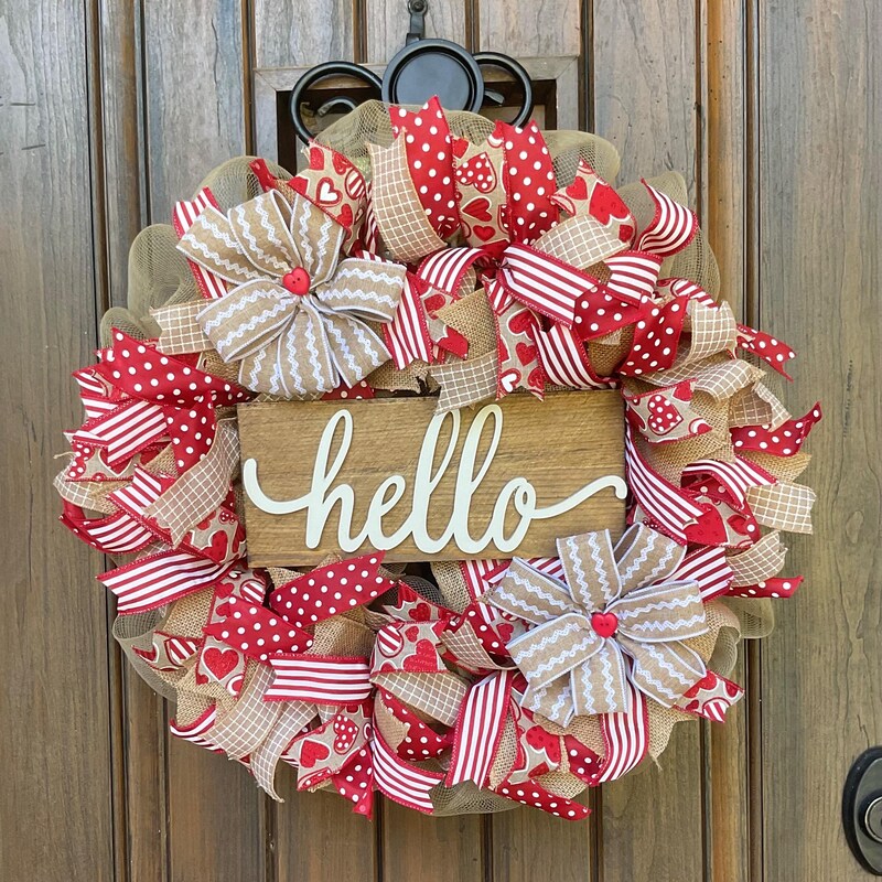 Hello Wreath - Etsy