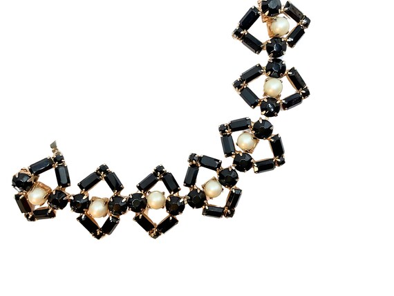 Striking Anne Vien Vintage Bracelet - Gem