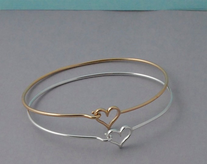 Gold Heart Bangle Bracelet / Layering Bracelet / Gold Heart - Etsy