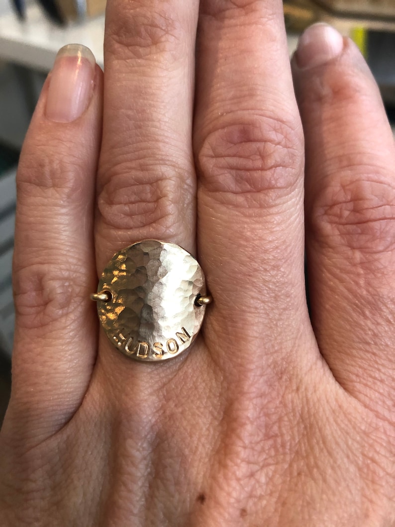 Gold Hammered disc ring / Circle ring / Organic hammered ring | Etsy