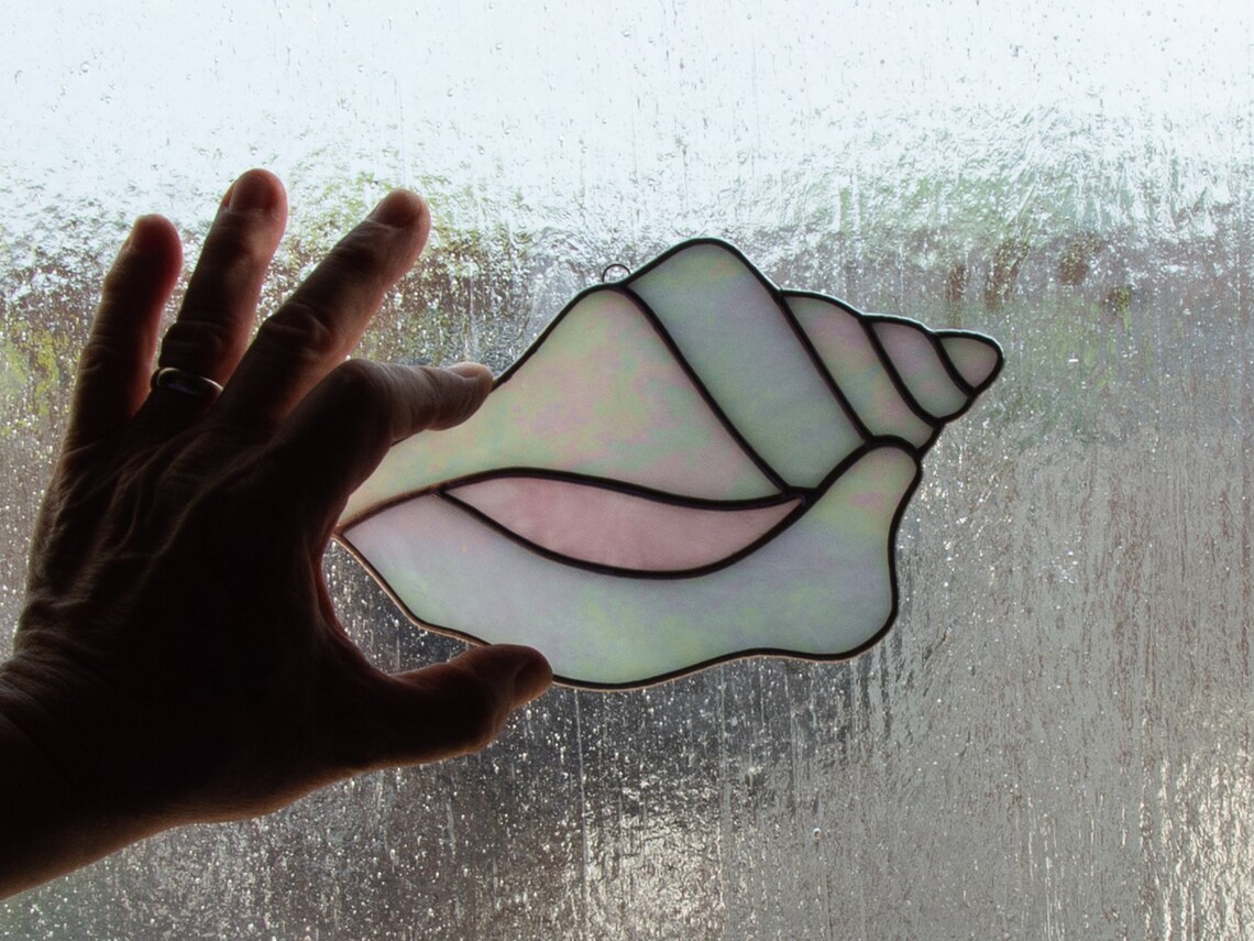 Stained Glass Conch Shell Suncatcher - Etsy