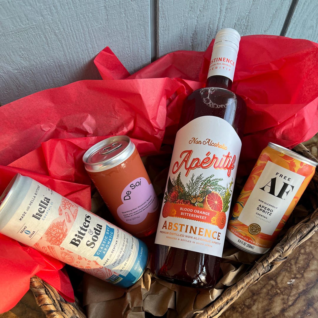 Premium Mocktail Gift Set With Abstinence, De Soi, Hella Bitters and ...