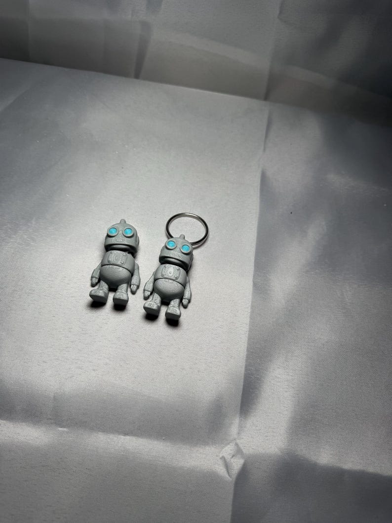 Articulated Robot Figure – 3D Printed Desk Toy or Keychain | Multi ...