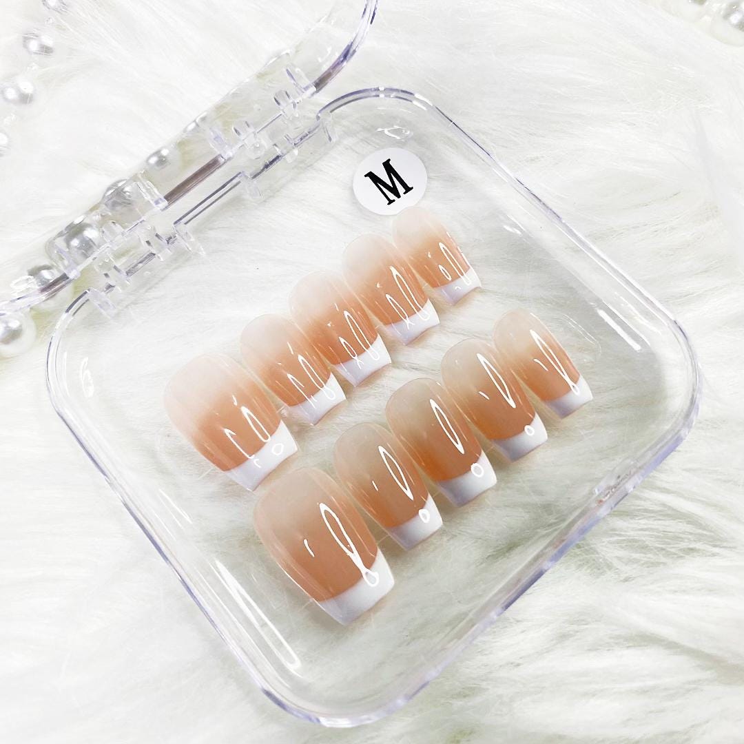 Handmade French Tip Press on Nails, Holiday Nail Art - Etsy