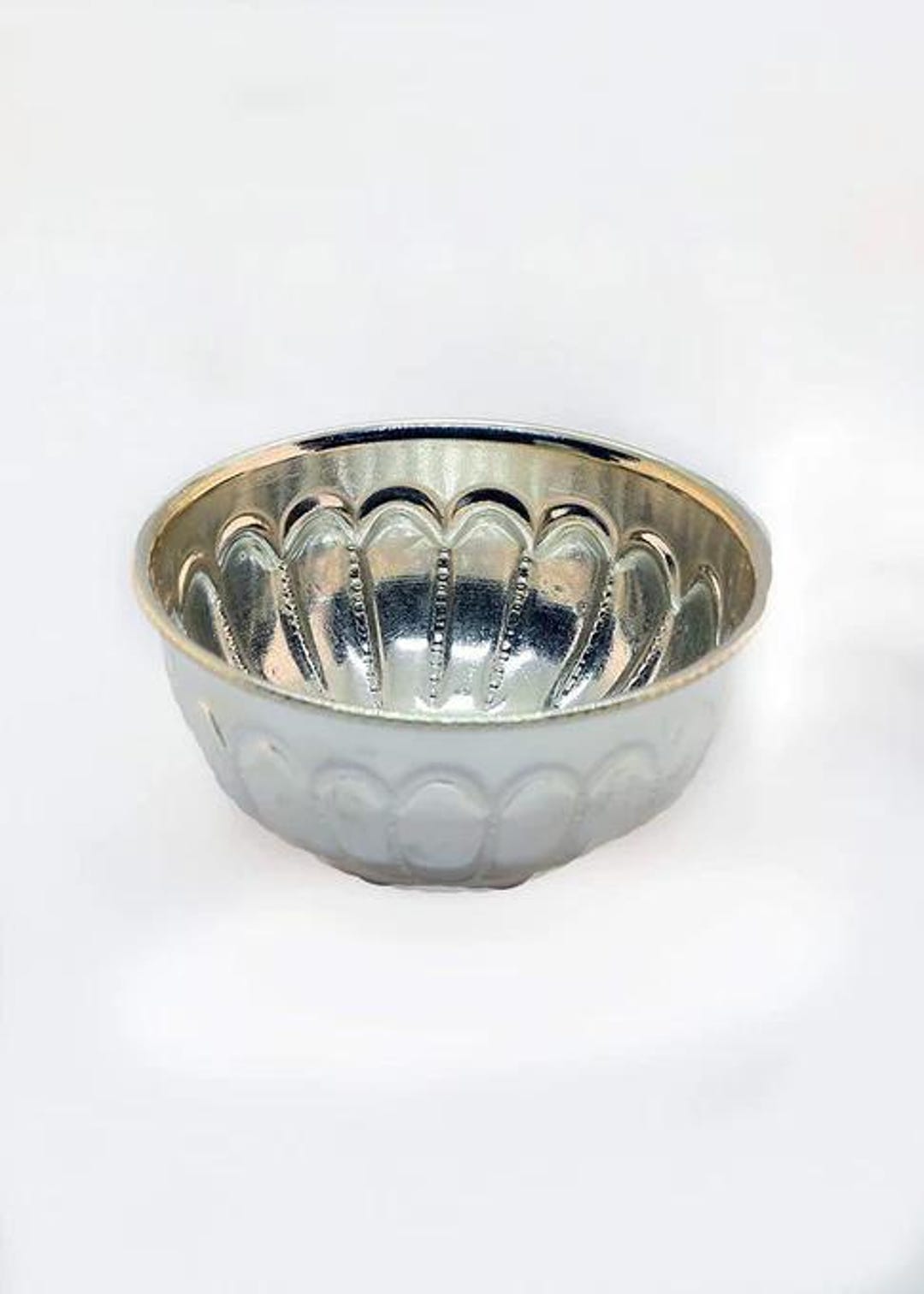 Pure Silver Bowl With Design 7 Grams Each, Silver Bowls, Silver Puja ...