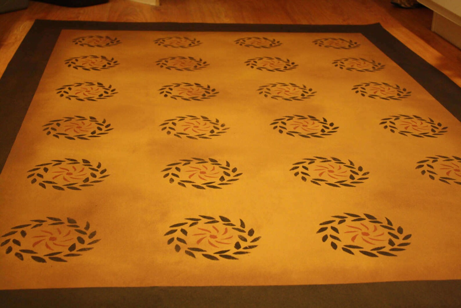 Early American Floorcloth. Primitive Floor Cloth. Folk Art - Etsy