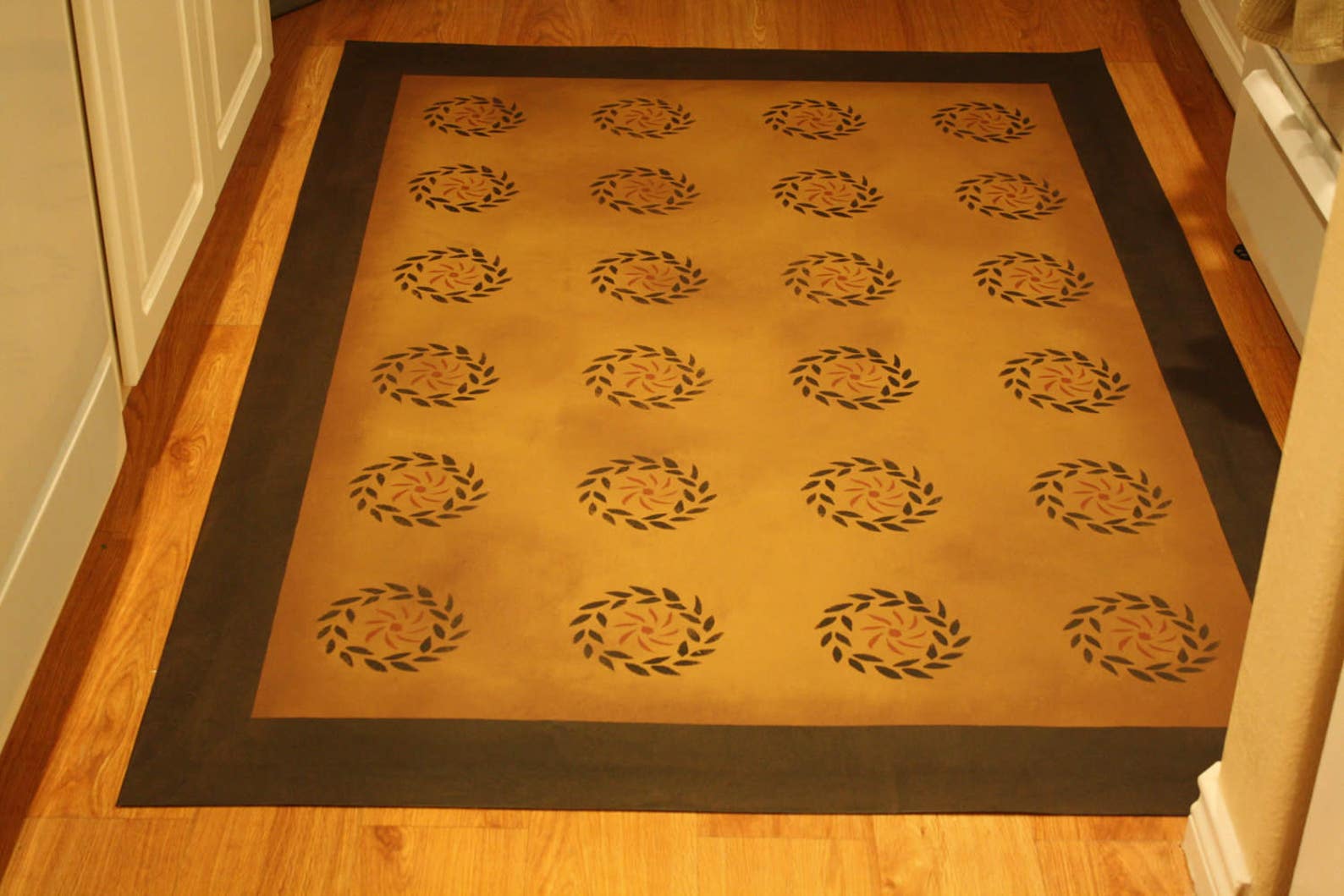 Early American Floorcloth. Primitive Floor Cloth. Folk Art Area Rug ...