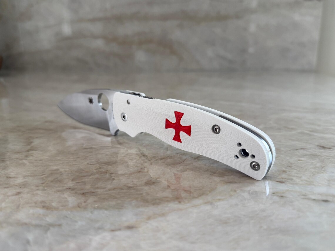 Spyderco Shaman - Templars - Etsy
