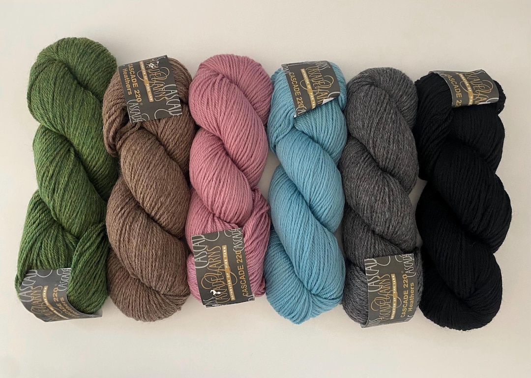Cascade 220 | Worsted Weight Yarn | 2429-irelande, 8013-walnut Heather ...