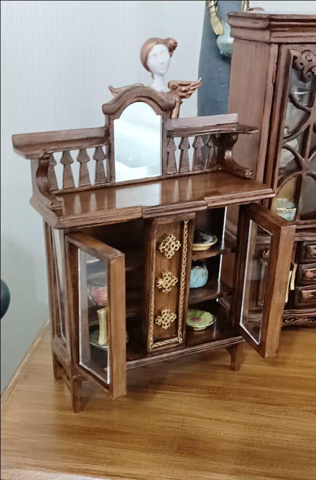 Wooden Victorian Style Miniature Display Cabinet, Dollhouse Miniature ...