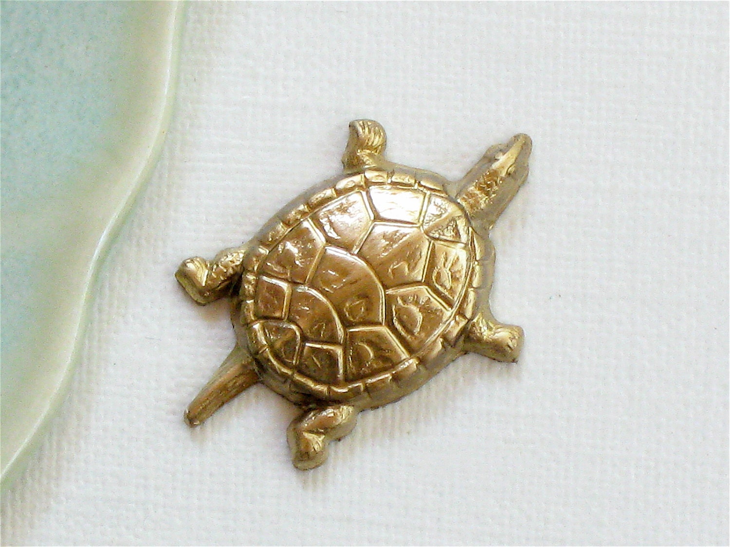 10 Brass TURTLE Jewelry Embellishment. Raw Brass Stamping Made - Etsy