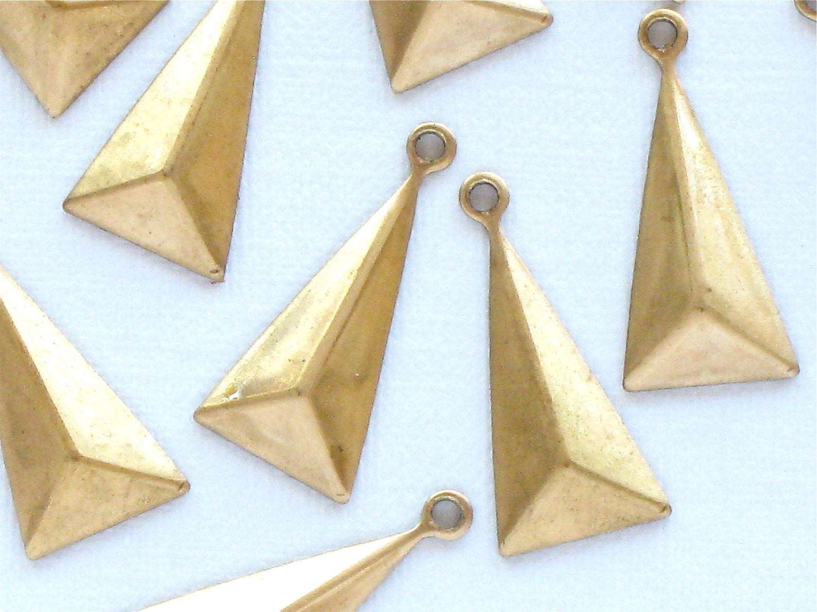 12 Faceted TRIANGLE Geometric Jewelry Charm Drops. Raw Brass Stamping ...