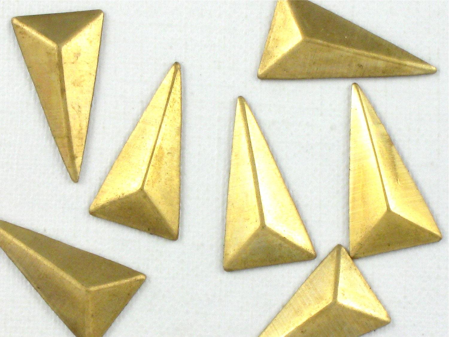 10 Faceted TRIANGLE Geometric Jewelry Embellishments. Raw | Etsy