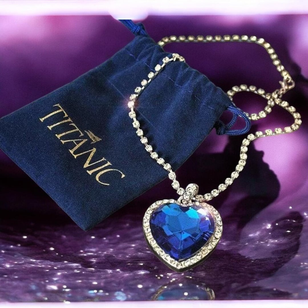 Costume Titanic Heart of the Ocean Necklace With Blue Velvet Titanic ...