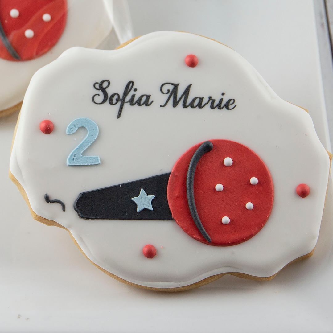 Microphone Music Cookies 4 Size, Bowed Ships 6/21/24 or Will Delay up ...