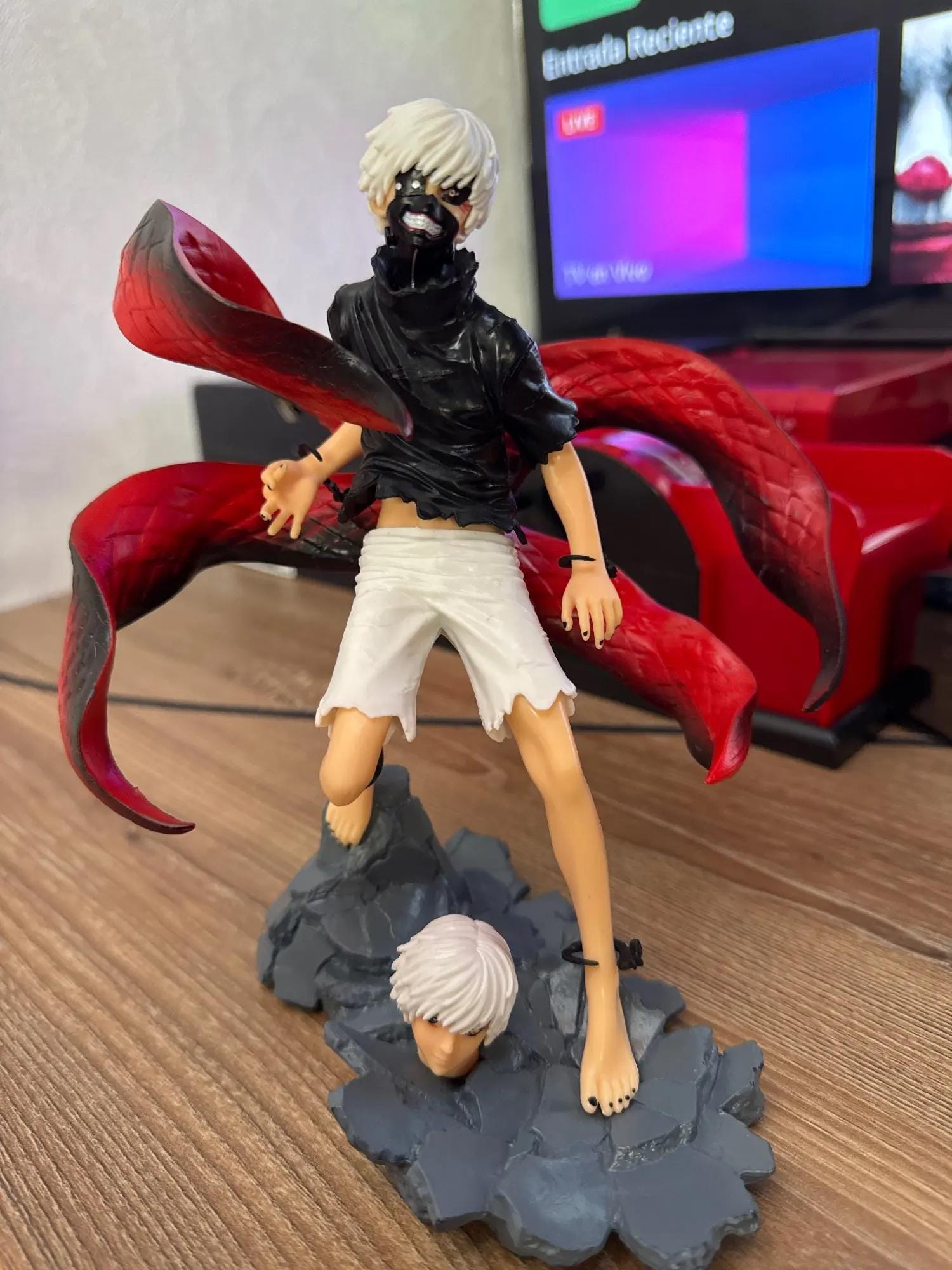22cm Tokyo Ghoul Anime Character Figure - Face-changing Centipede Mask ...
