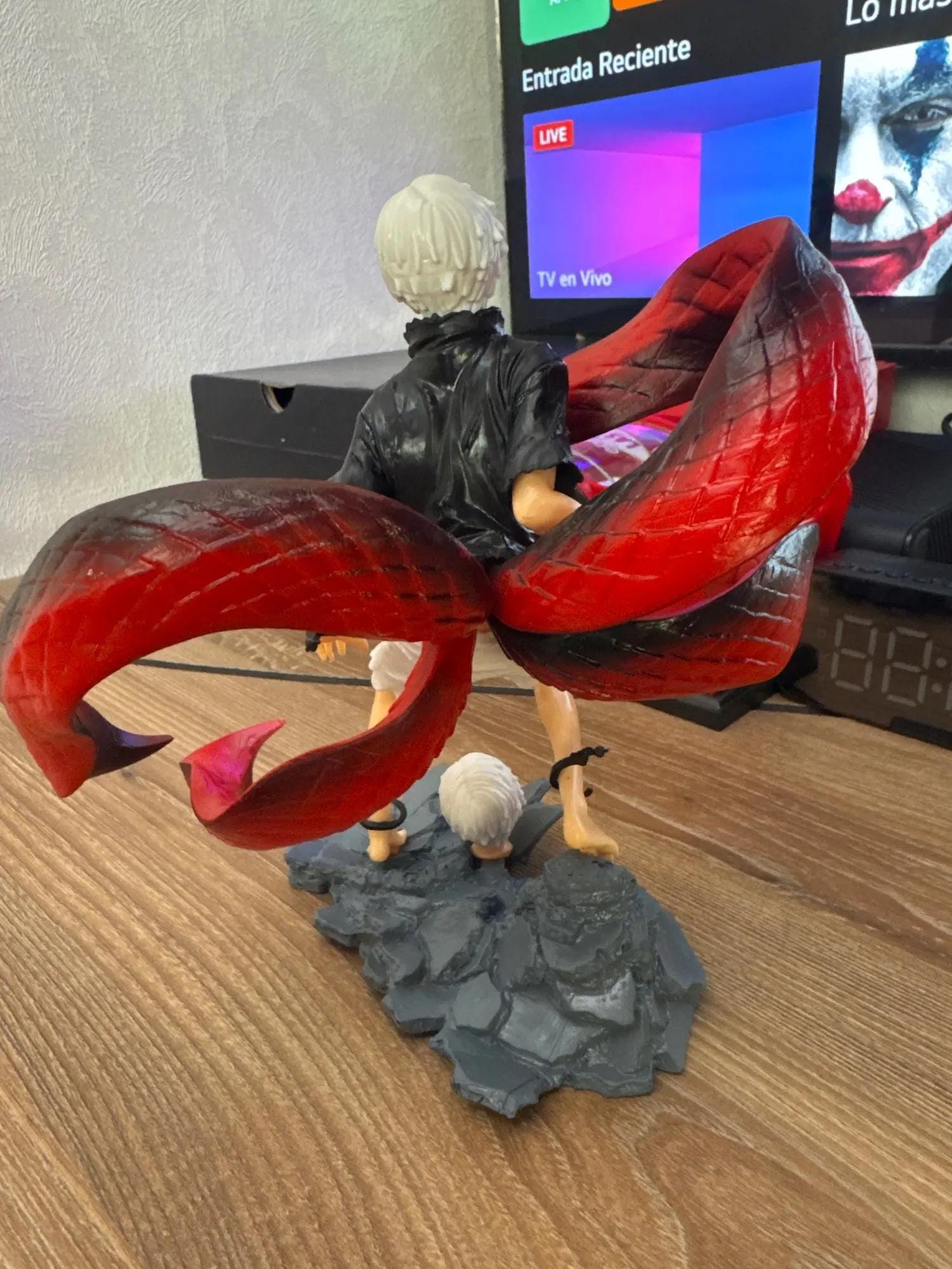 22cm Tokyo Ghoul Anime Character Figure - Face-changing Centipede Mask ...