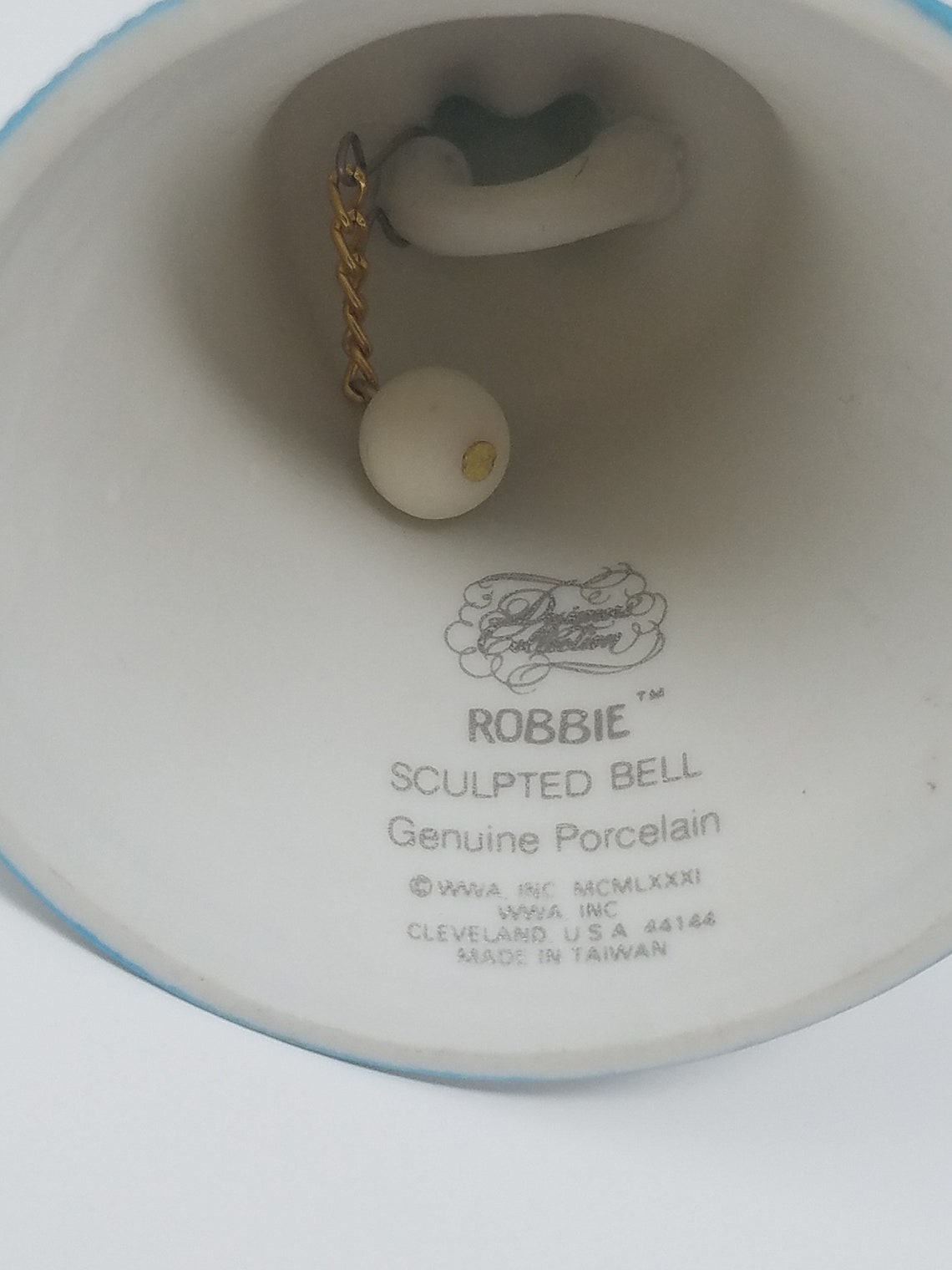 Vtg 1981 Holly Hobbie & Robbie Sculpted Bell Porcelain Collectible Home ...