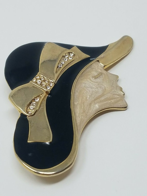 Vintage woman face gold tone enamel pin brooch - Gem