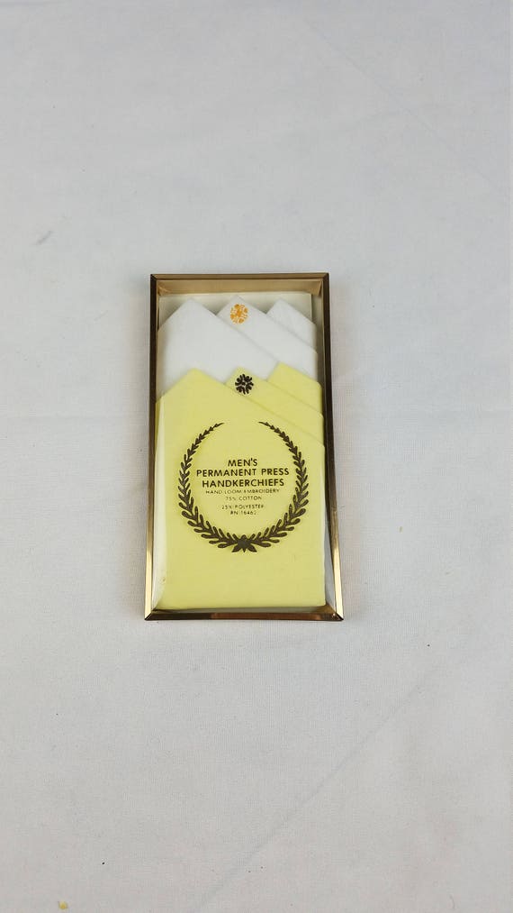 Vintage men permanent press Handloom embroidery conti… - Gem