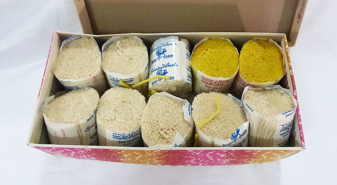 Vintage Spinning Wheel Pre Cut Rug Yarn Dupont Orlon Usa Ivory Spanish ...