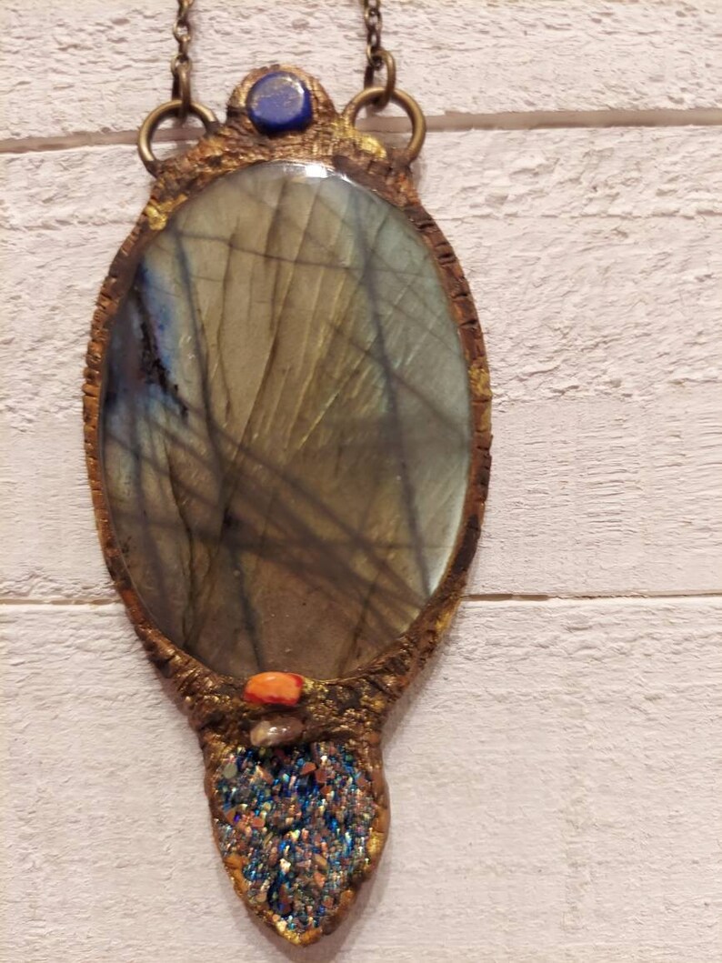 Labradorite Oval Amulet Cabachon Necklace of Snow White's - Etsy