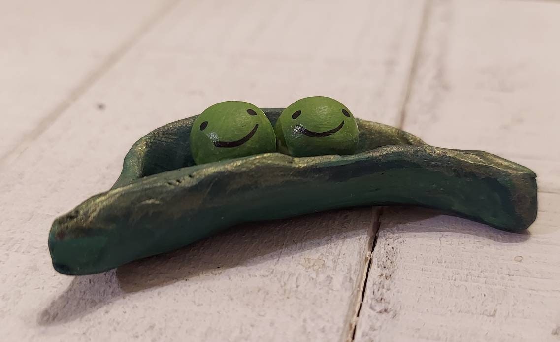 PEA POD Original SCULPTURE, Two Peas in a Pod Handmade Sculpture. - Etsy