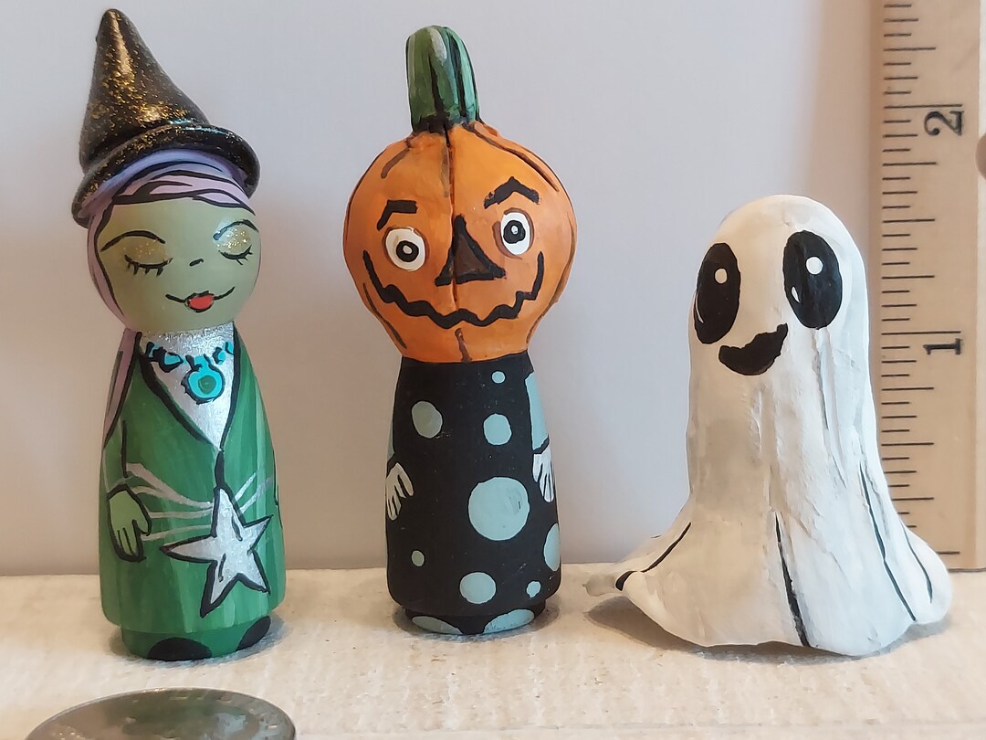 The Halloween Trick or Treating Peg Doll Trio Set. - Etsy