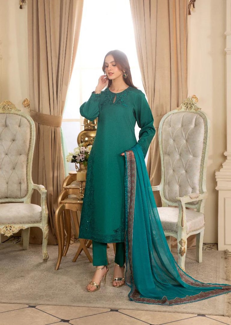 Emerald Green Pakistani Suit for Women – Embroidered 3 Piece Formal ...