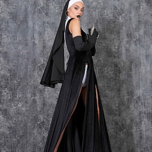 Long Black Nun Veil, Wimple Collar, Halloween Costume - Etsy