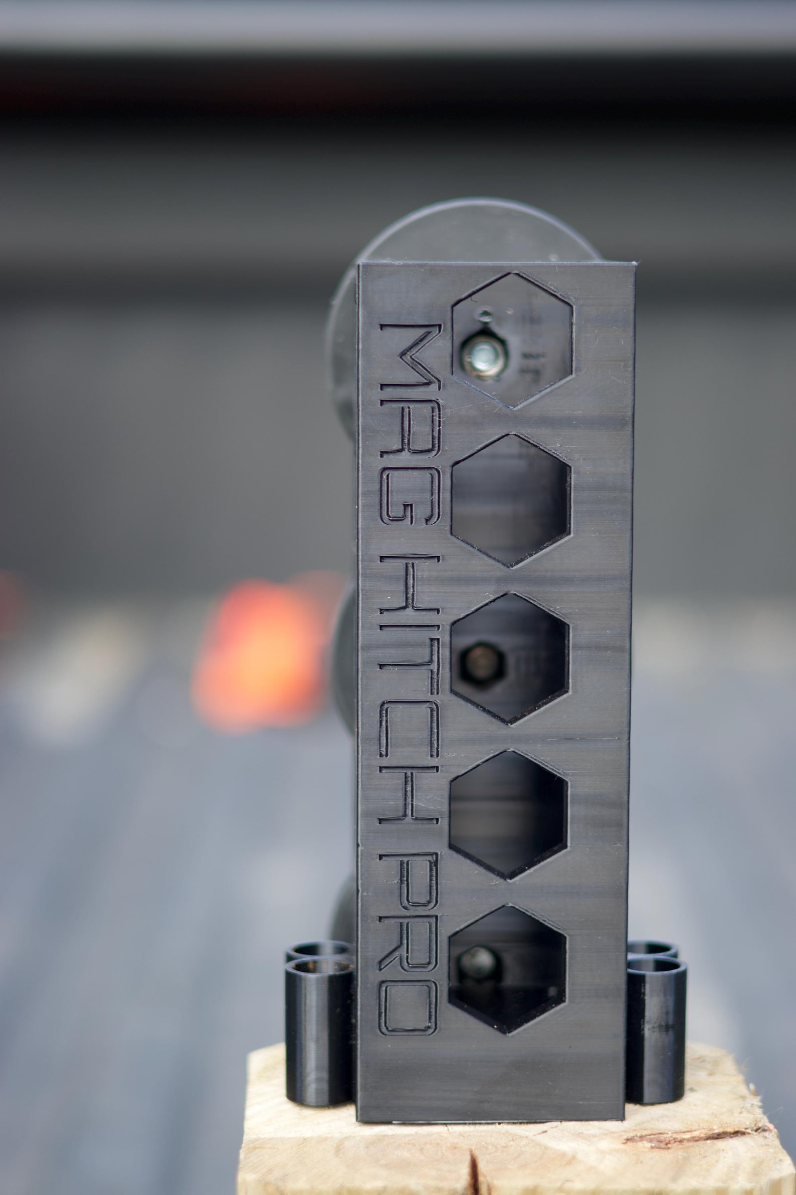 Magnetic Trailer Hitch & Pin Holder | Truck Bed Hitch Pin Organizer ...