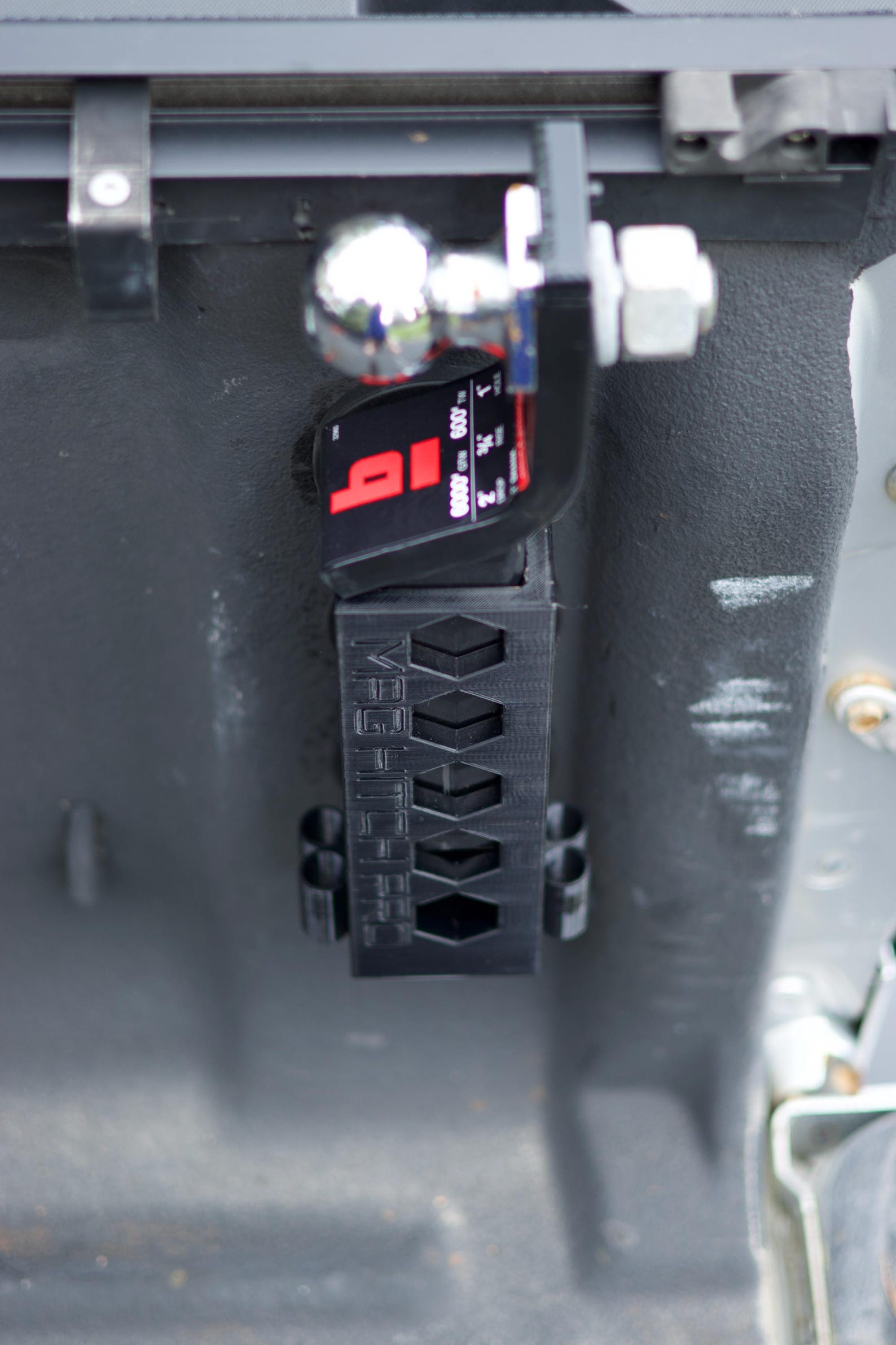 Magnetic Trailer Hitch & Pin Holder | Truck Bed Hitch Pin Organizer ...