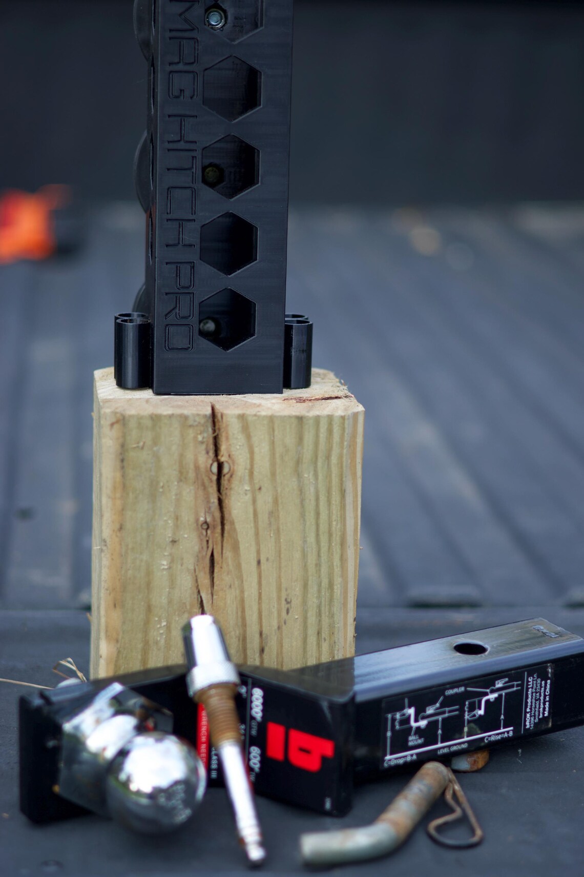 Magnetic Trailer Hitch & Pin Holder | Truck Bed Hitch Pin Organizer ...