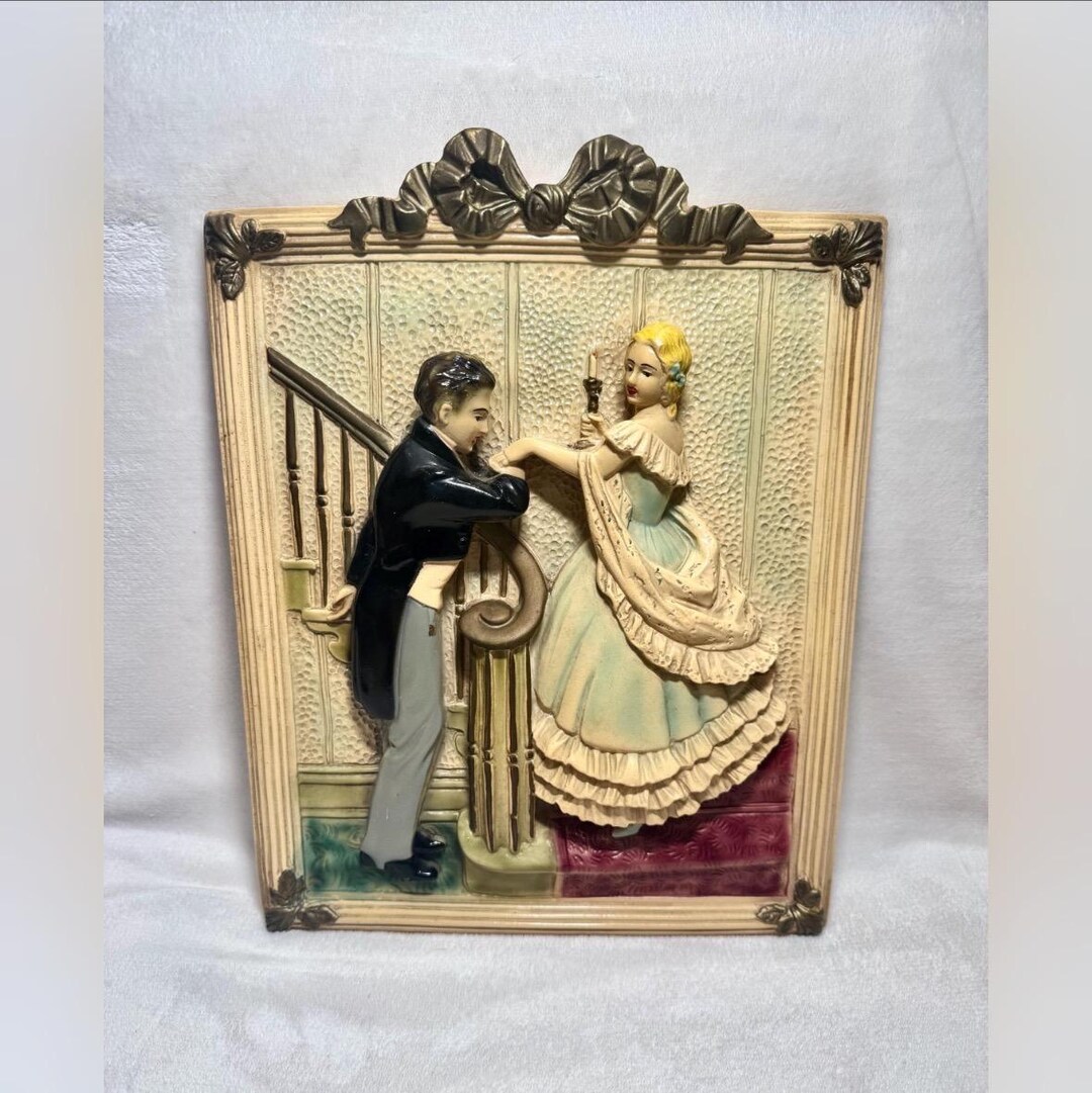 Victorian Couple 3D Hanging Wall Art, Vintage Wall Decor, Romantic Art ...