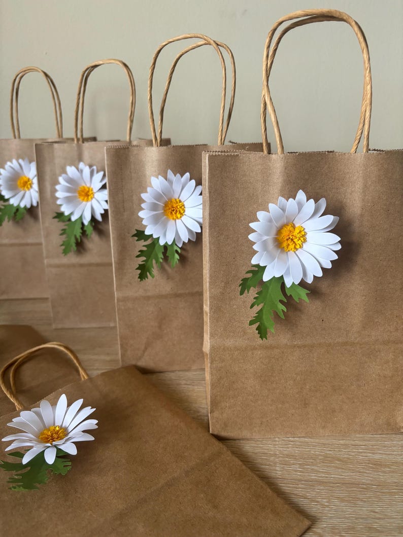 Daisy Paper Flower Kraft Gift Bag: Party Favor, Baby Shower - Etsy