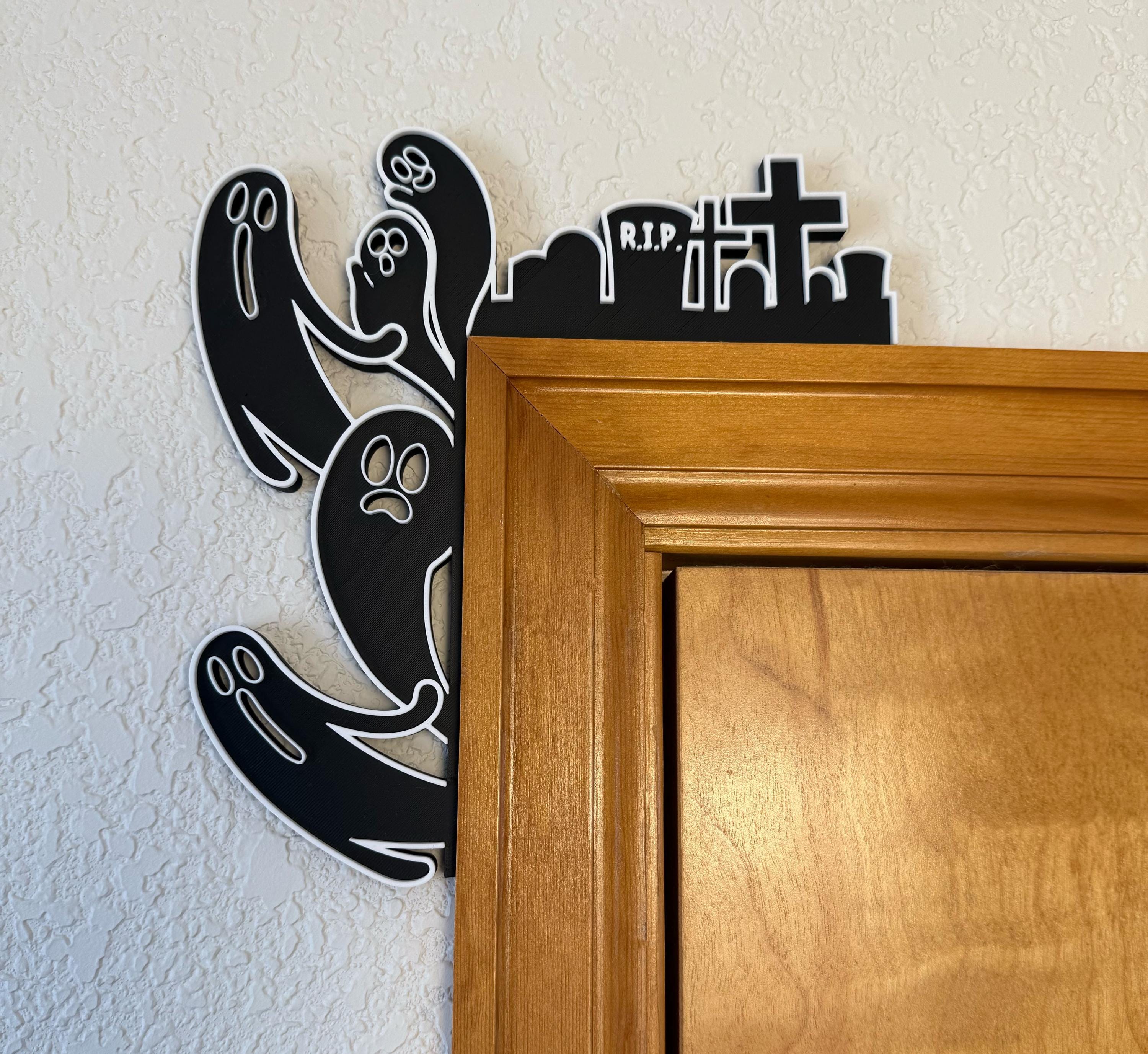 Halloween Door Corner Sign: Spooky Ghosts & Graveyard - Etsy