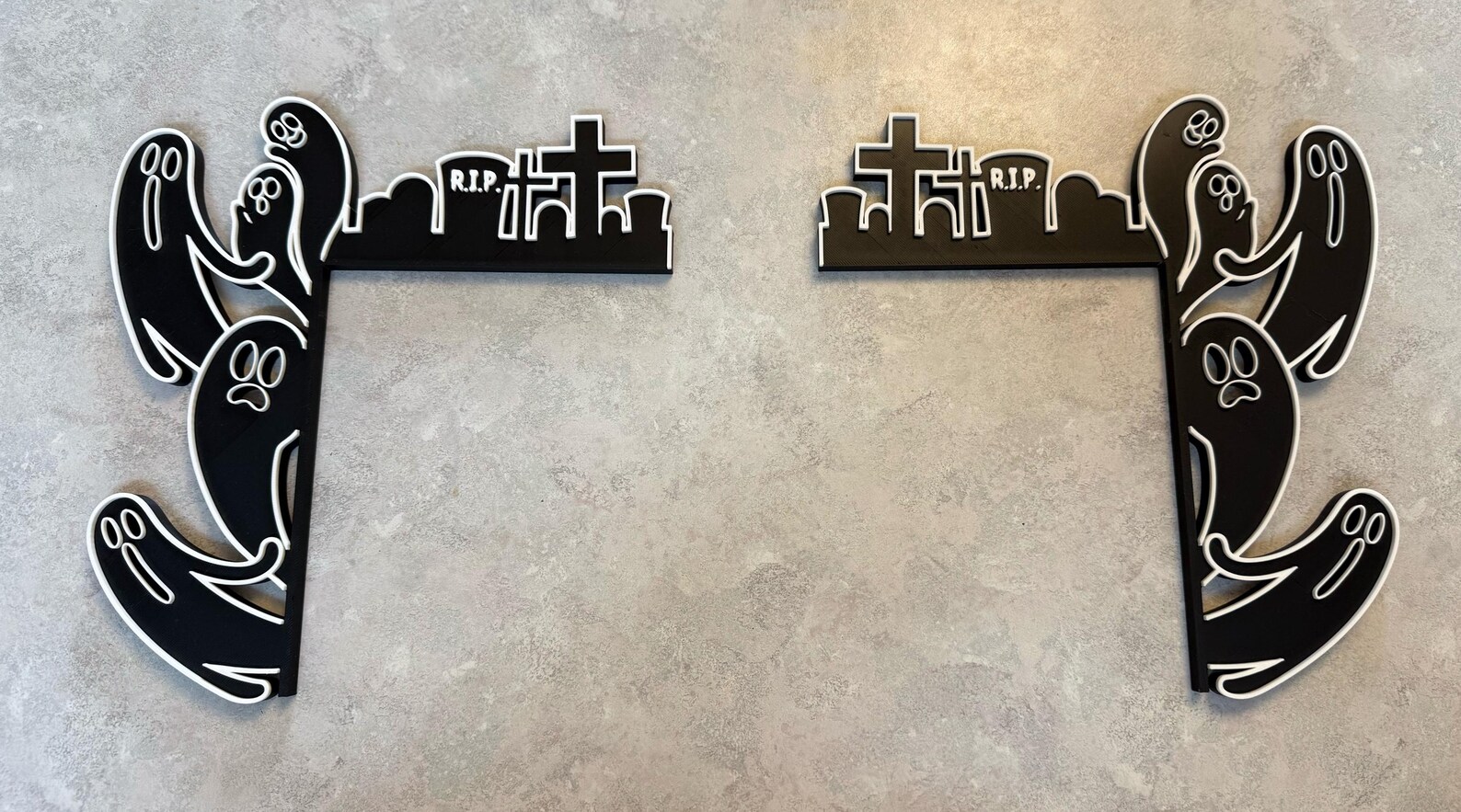 Halloween Door Corner Sign: Spooky Ghosts & Graveyard - Etsy