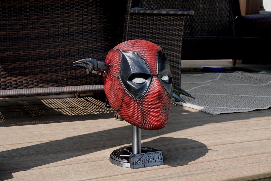 Deadpool Helmet With Wolverines Claws - Etsy