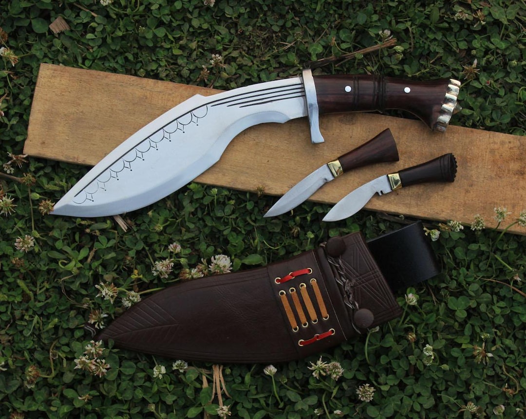 Handmade Nepalese Kukri Machete: 10-inch Water-tempered Blade, Rosewood ...